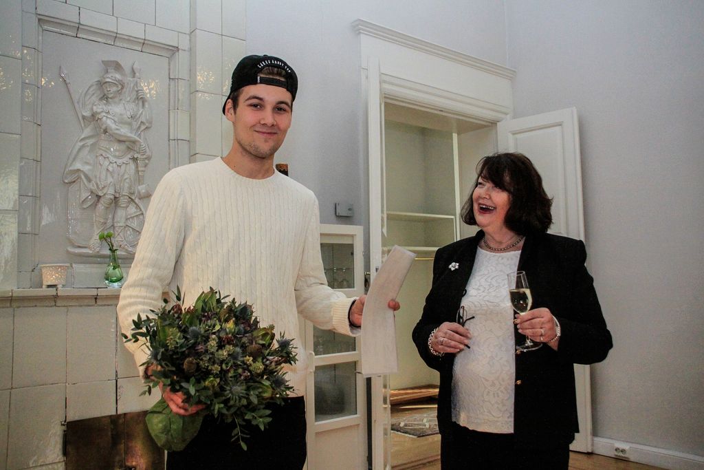 Rap-artisti Ahti Peltonen palkittiin nuorisotaidestipendillä | Itäväylä