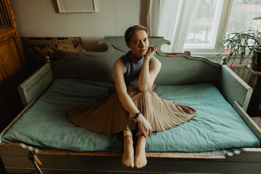 Runopopfolk-artisti Kaisla Tuuli Malve julkaisi toisen singlensä ...