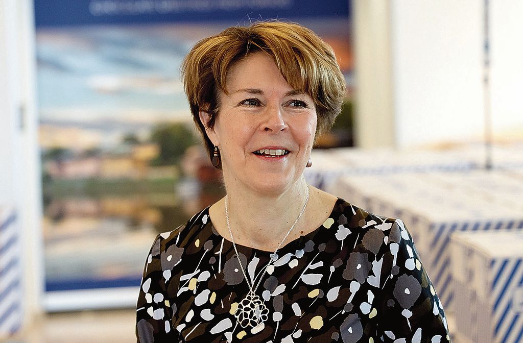 Katarina Enholm jatkaa Itä-Uudenmaan kauppakamariyksikön hallituksen ...